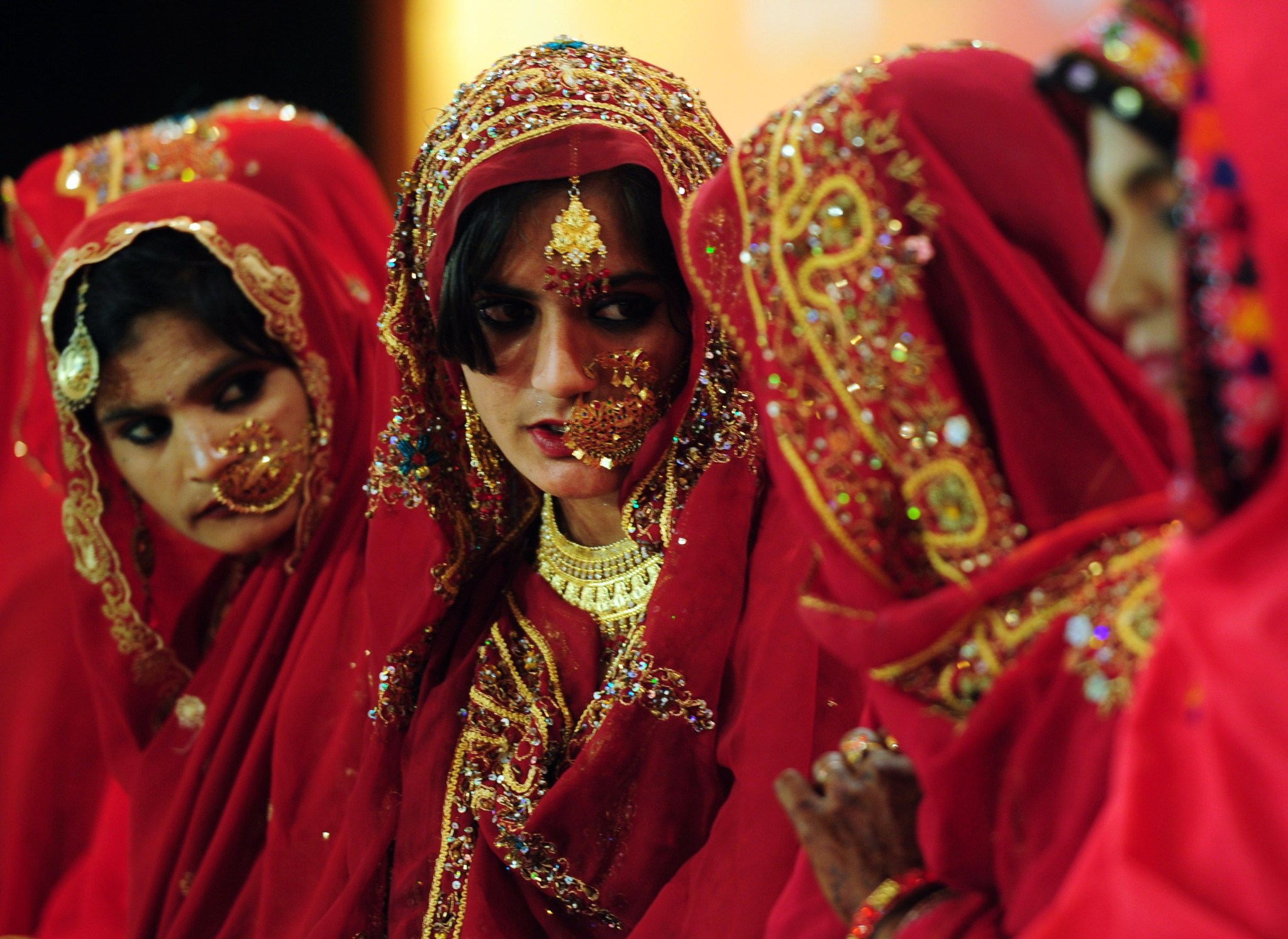 24 horas... 24 fotos - Novias pakistaníes hablan mien ...