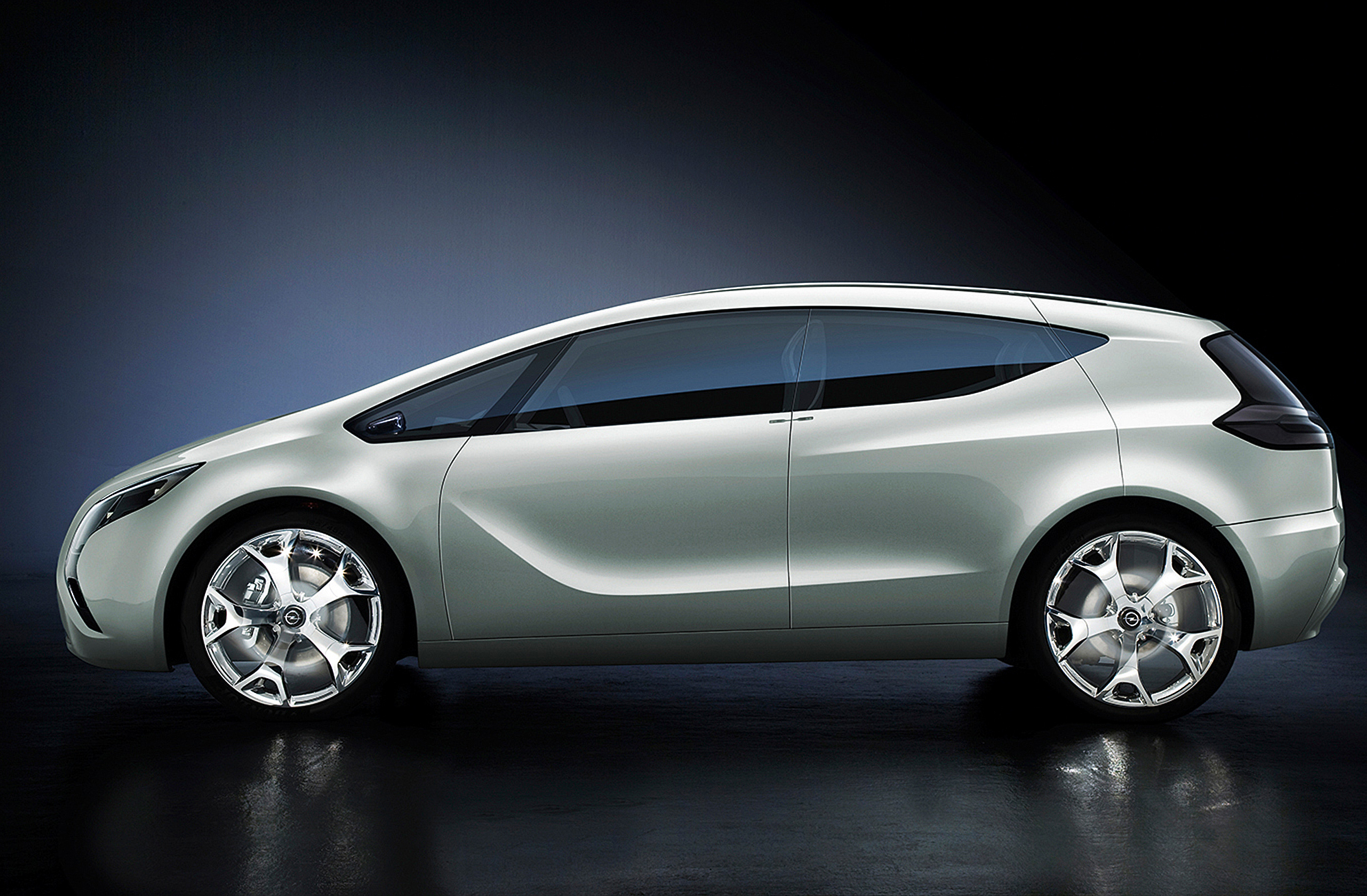 Dentro del centro de diseño de Opel - Opel Flextreme (2007) | Motor ...