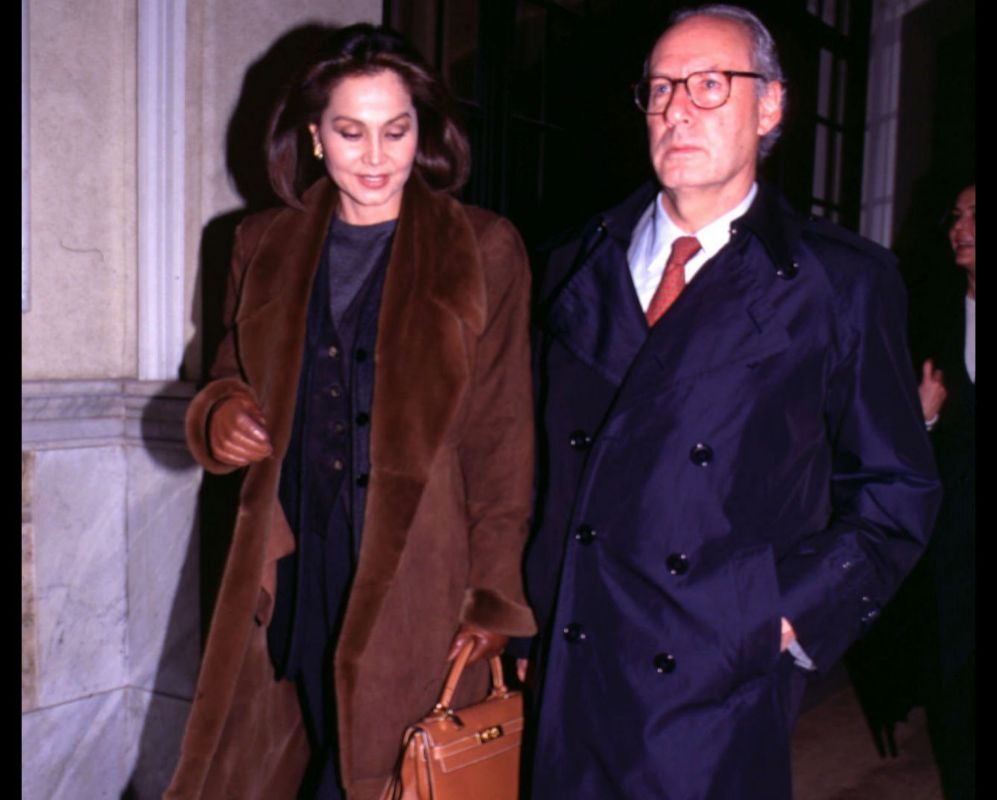 El matrimonio boyer-preysler formó una elegante y... | Loc | EL MUNDO