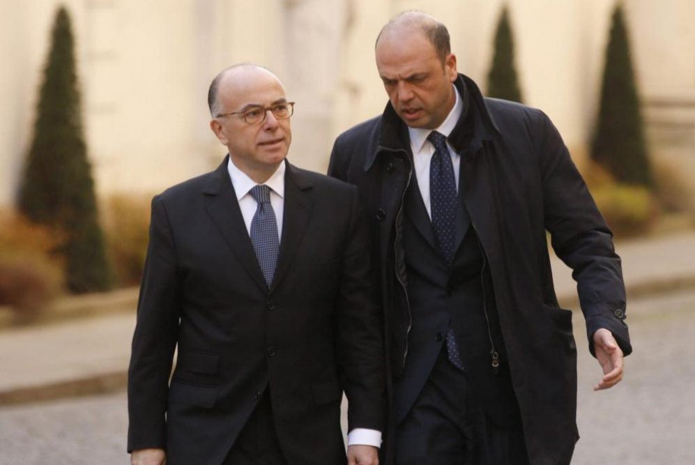 El ministro del interior francés, bernard... | Internacional | EL MUNDO