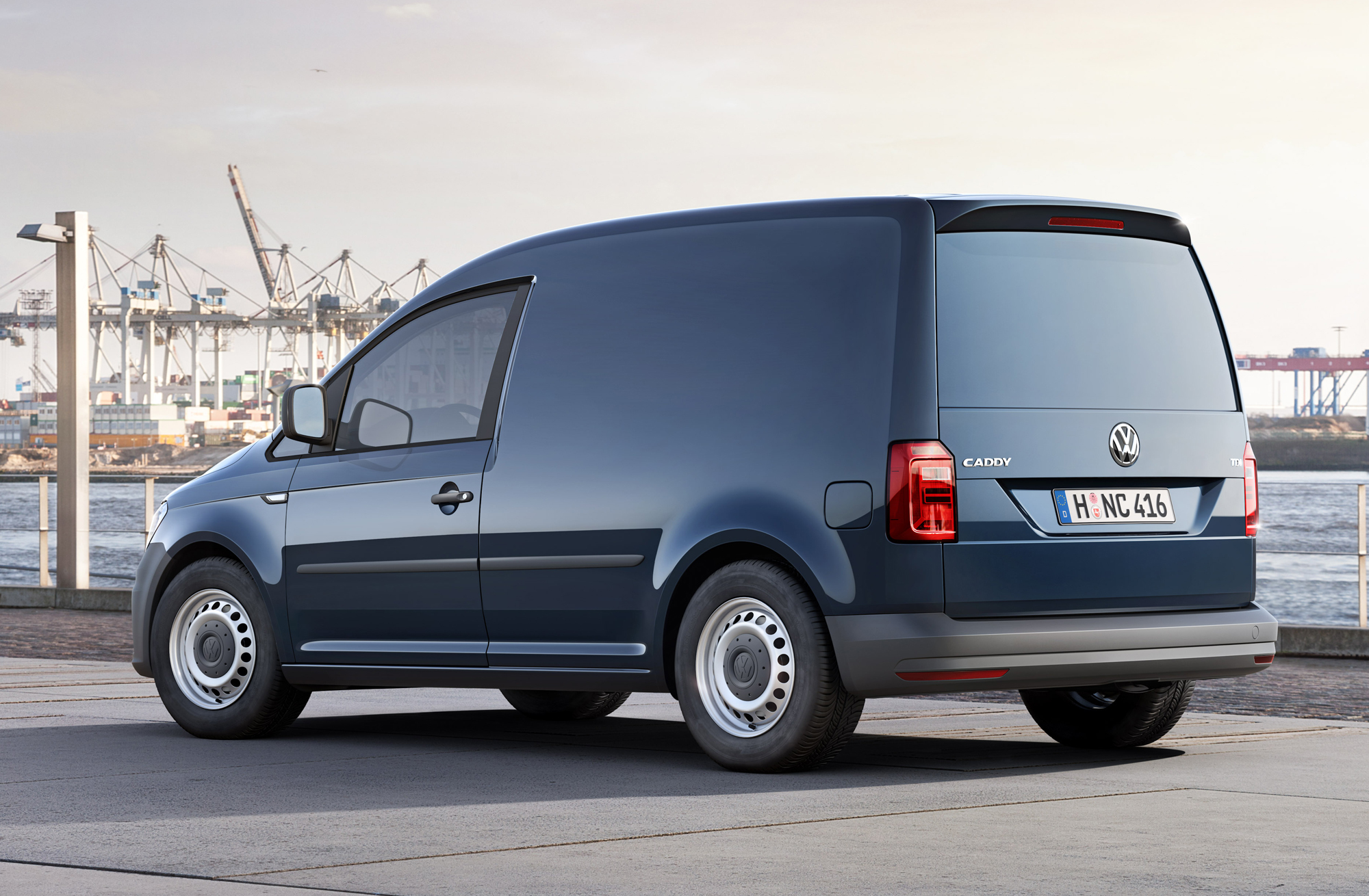 Volkswagen Caddy, para "el curro" y la familia - Foto 4 de 14 | Motor ...