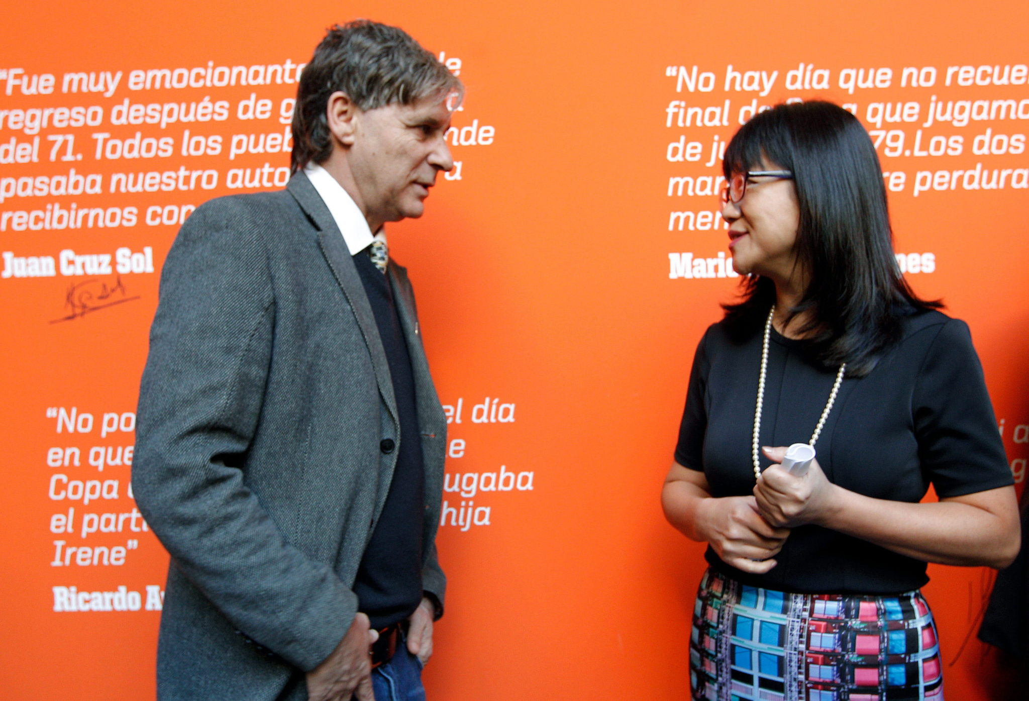 La presidenta lay hoon conversa con el ex jugador... | Comunidad ...