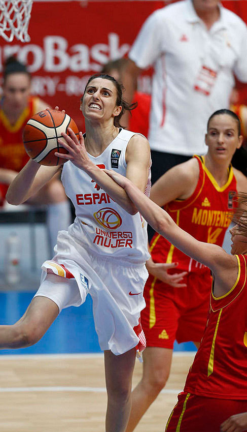 España salva el día malo | Baloncesto | EL MUNDO