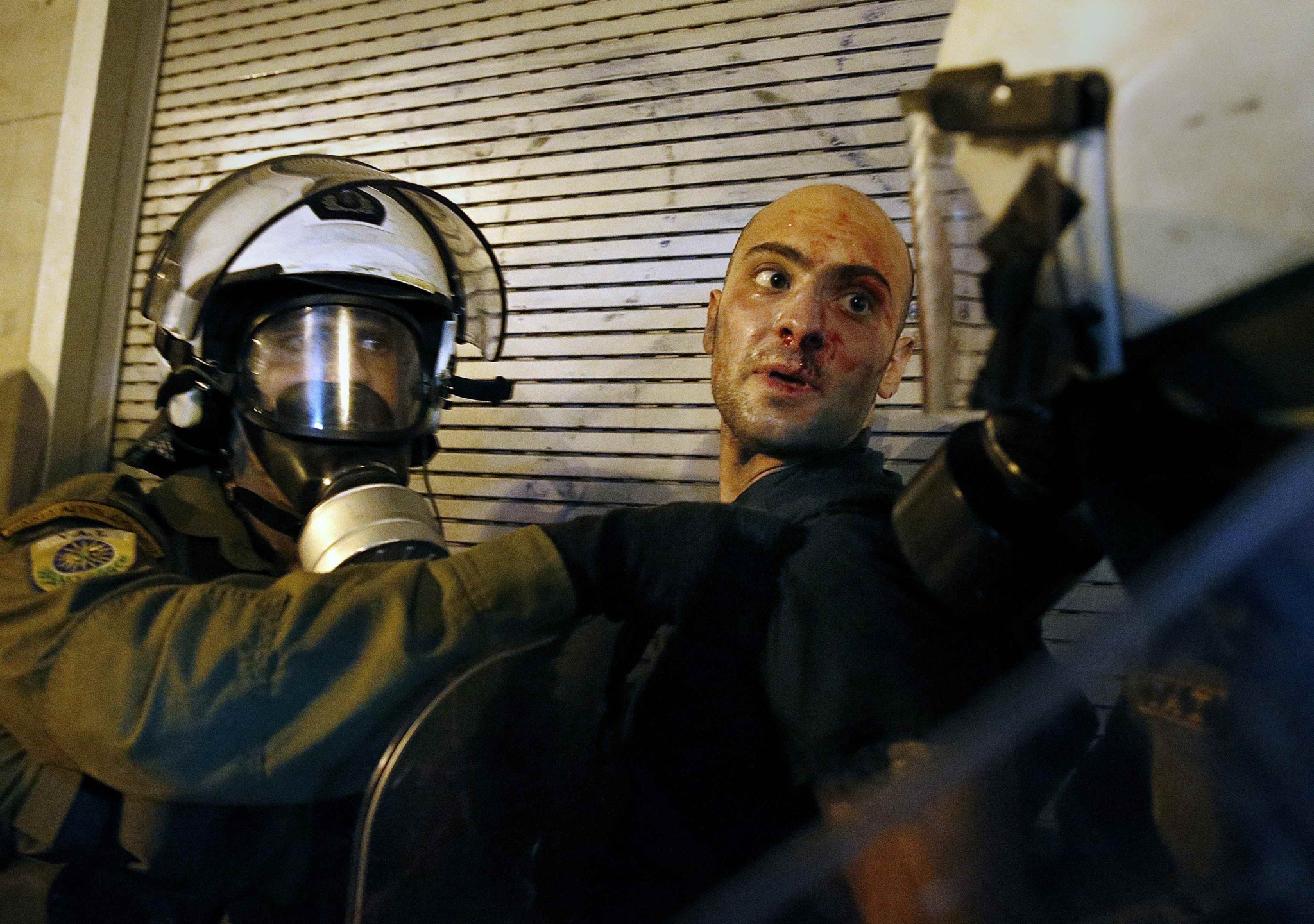 Manifestaciones antisistema en Atenas - Las protestas contra el acuerdo ...