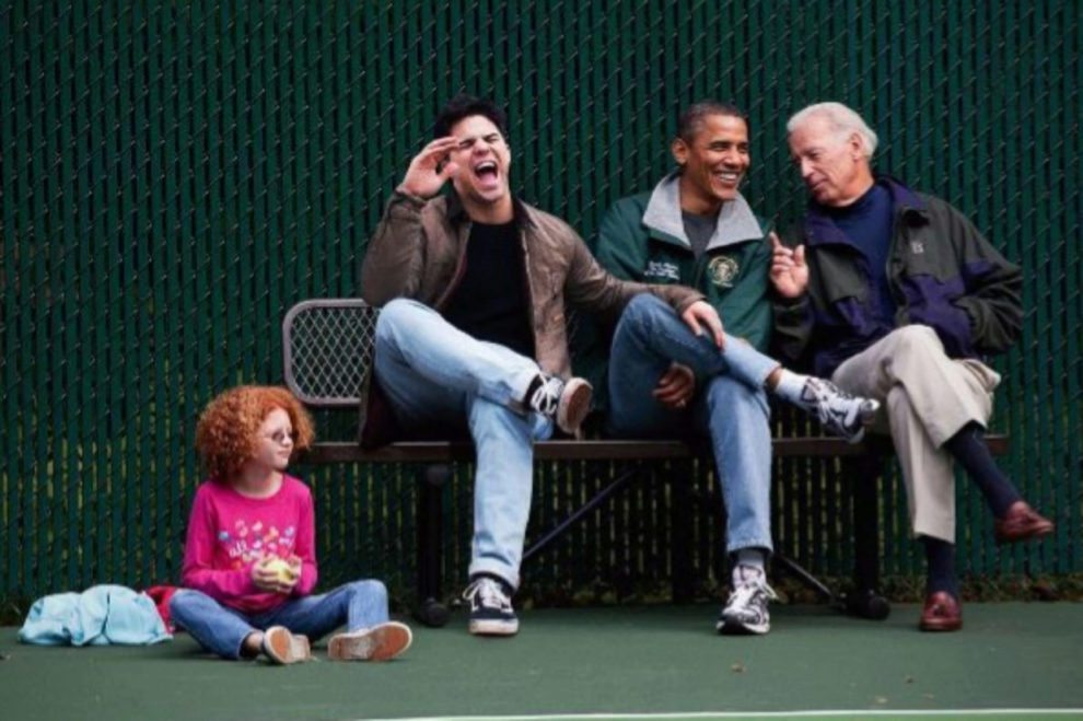 Average Rob con Barack Obama, Joe Biden y una niña | F5/comparte | EL MUNDO