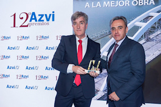 Manuel Contreras entrega el premio a la mejor obra por el puente Zezelj ...