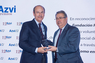 Carlos Barón Rivero, presidente de Fundación Prodean, recibe su premio ...