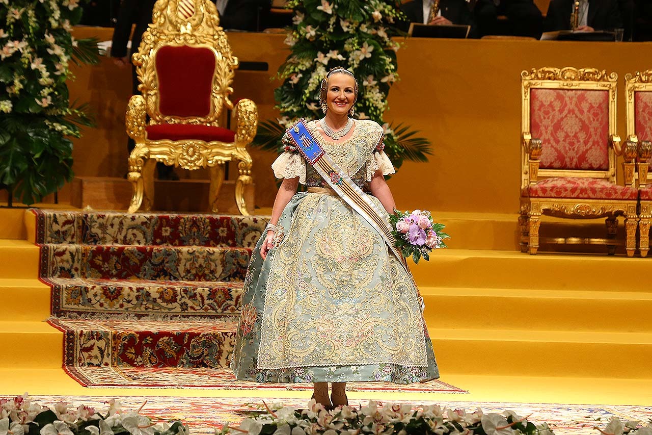 Así fue la exaltación de la fallera mayor, Rocío Gil | Comunidad Valenciana