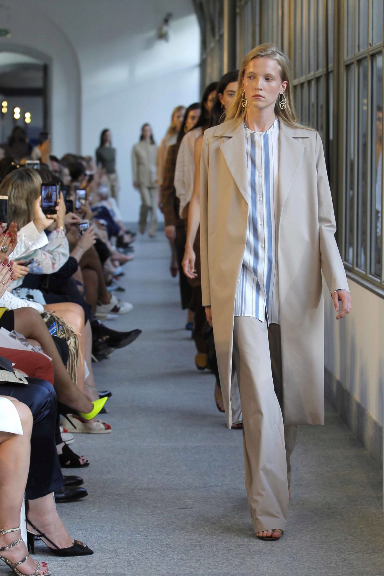 Rabaneda rejuvenece Angel Schlesser | Moda
