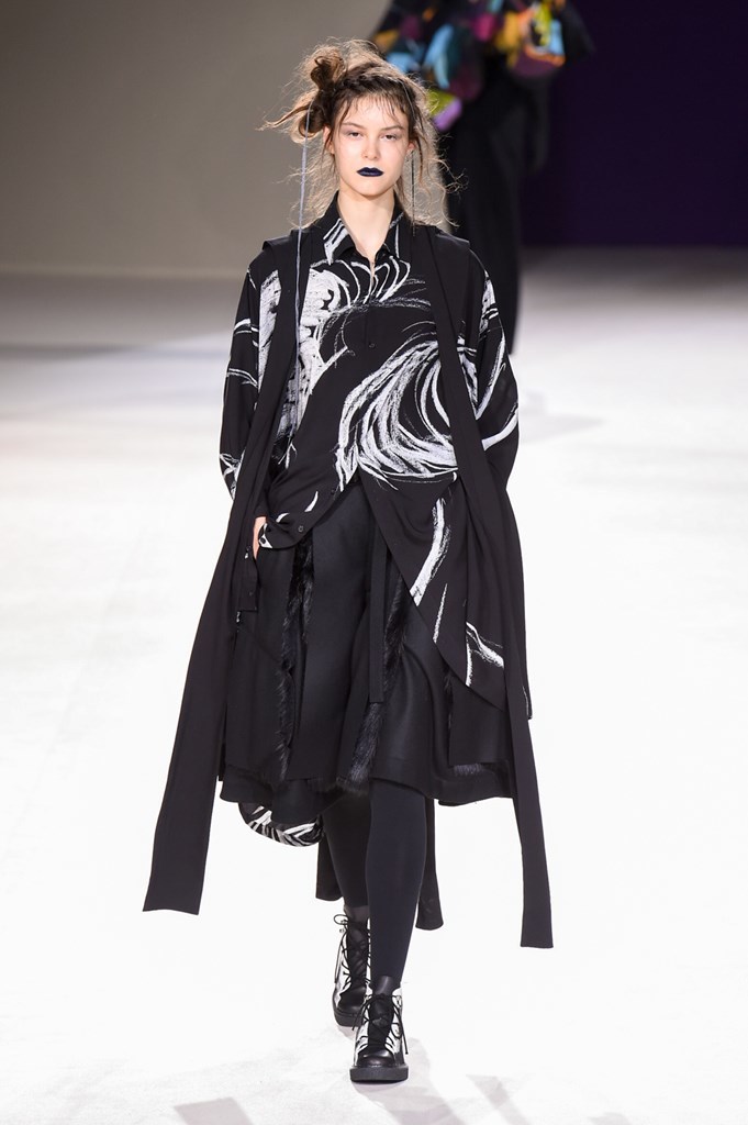 SEMANA DE LA MODA DE PARÍS: Desfile de Yohji Yamamoto· Semana de la ...