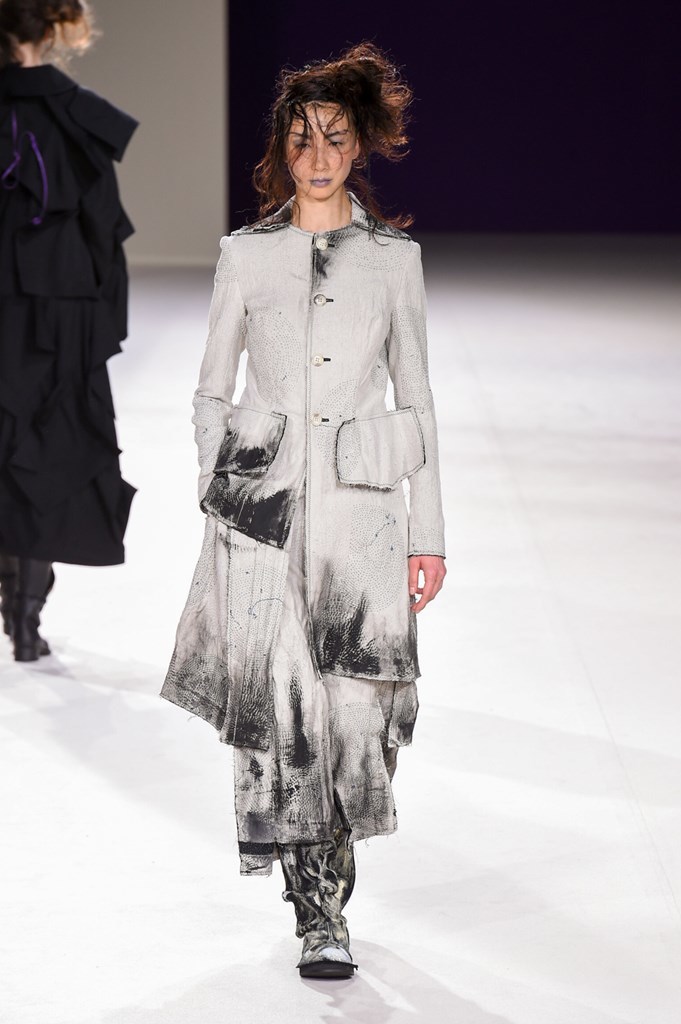 SEMANA DE LA MODA DE PARÍS: Desfile de Yohji Yamamoto· Semana de la ...