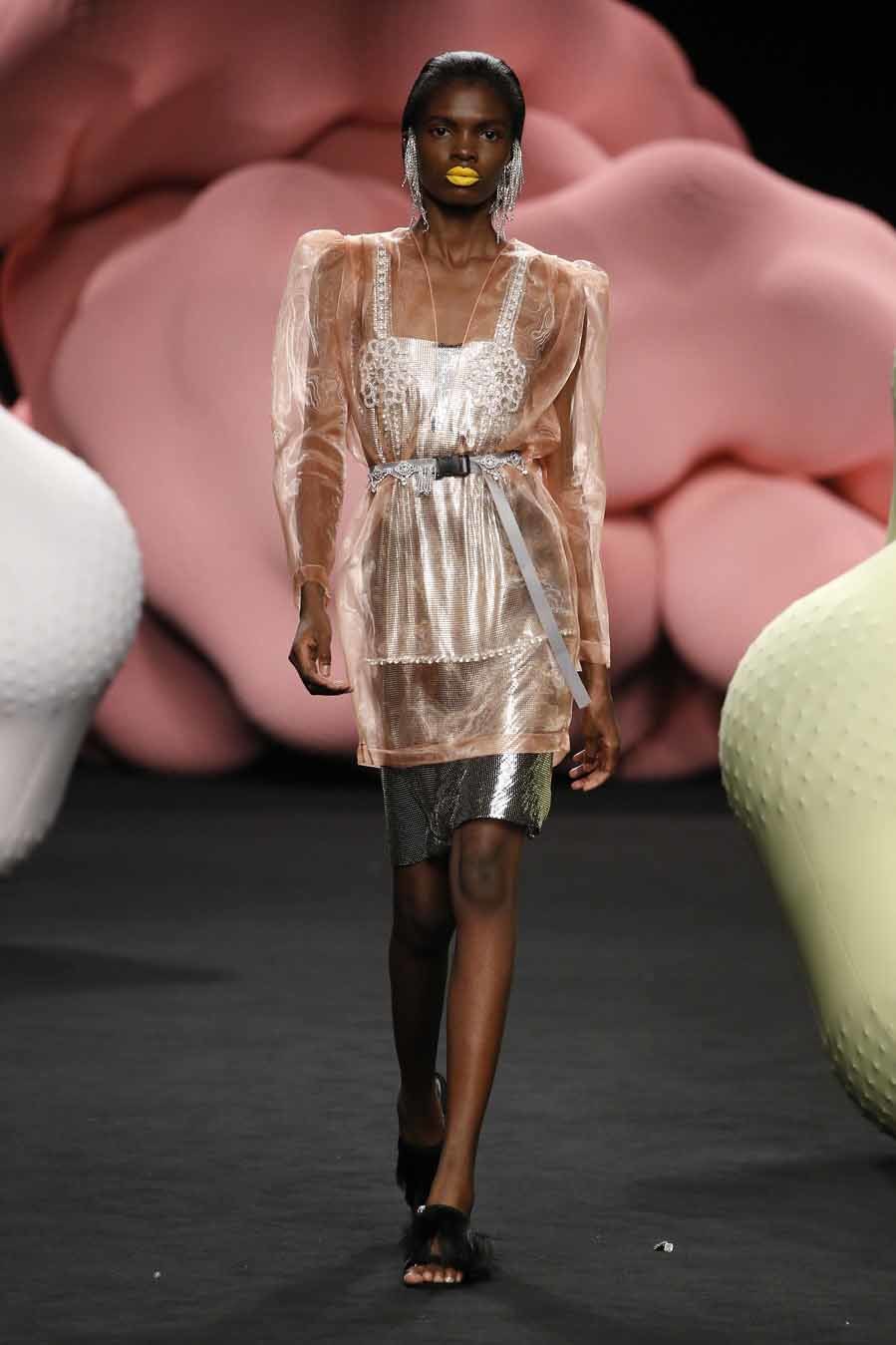 Desfile Ana Locking - Mercedes-Benz Fashion Week Madrid - Colección ...