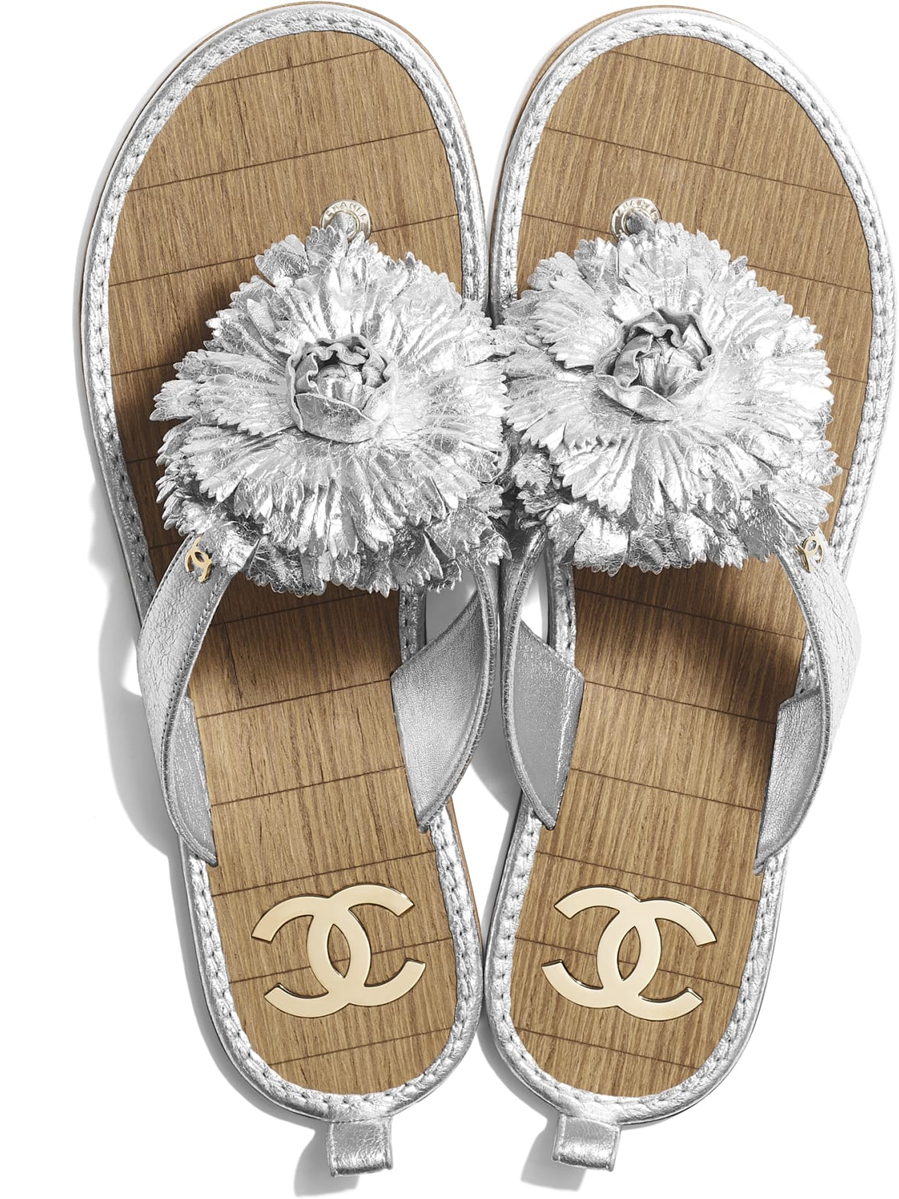Con toques florales - Cómo combinar las chanclas con las tobilleras ...