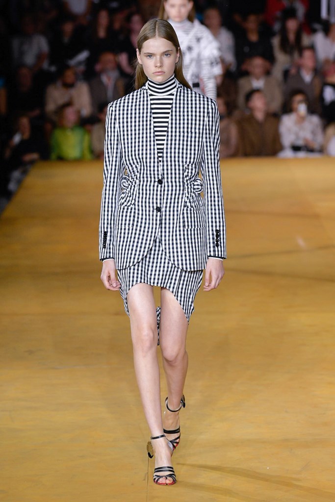 Desfile de Burberry - Colección primavera-verano 2020 - London Fashion ...