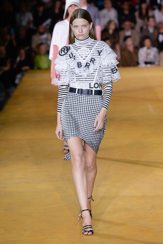 Desfile de Burberry - Colección primavera-verano 2020 - London Fashion ...