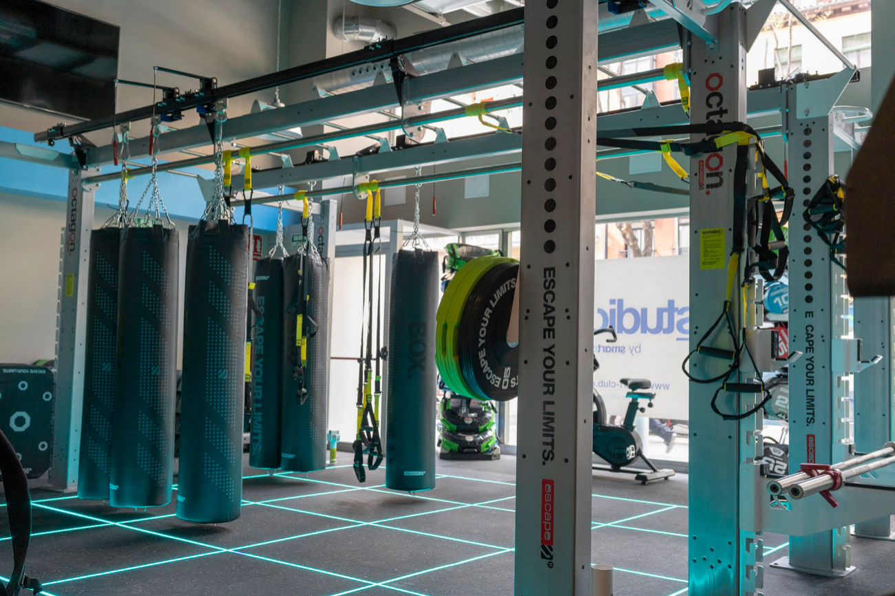 Studio 1 by SmartClub . Bravo Murillo, 18. Teléfono: 917 86 44 69 ...