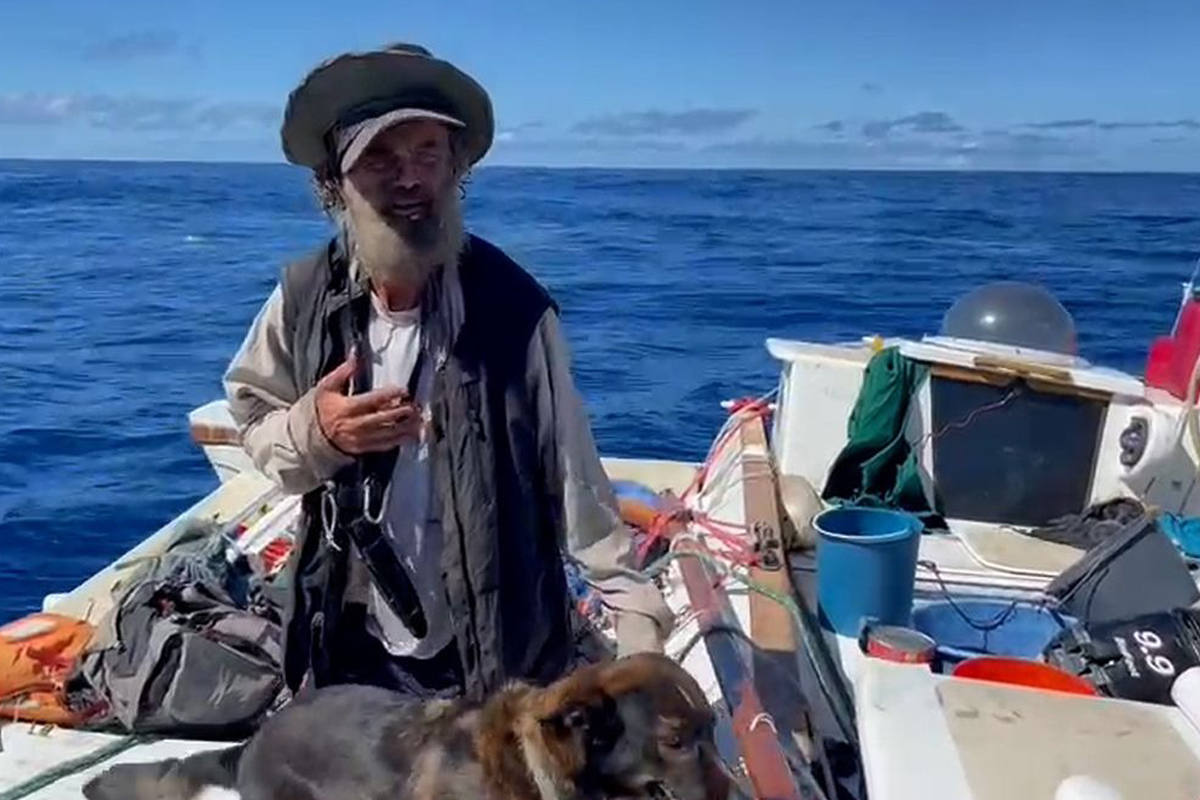 Los 103 días de la perra Bella y el náufrago Tim | Crónica