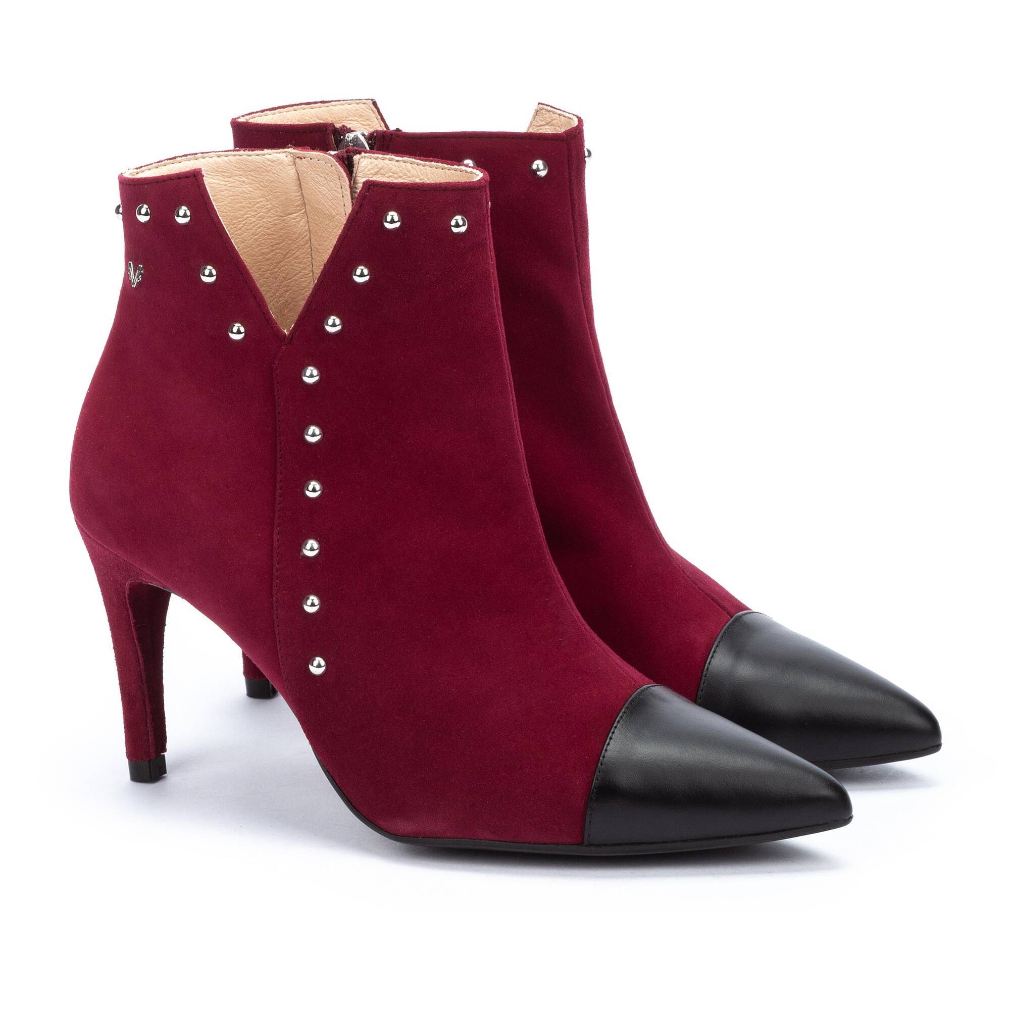 Los botines y mocasines de Martinelli, estilo y comodidad del día a la ...