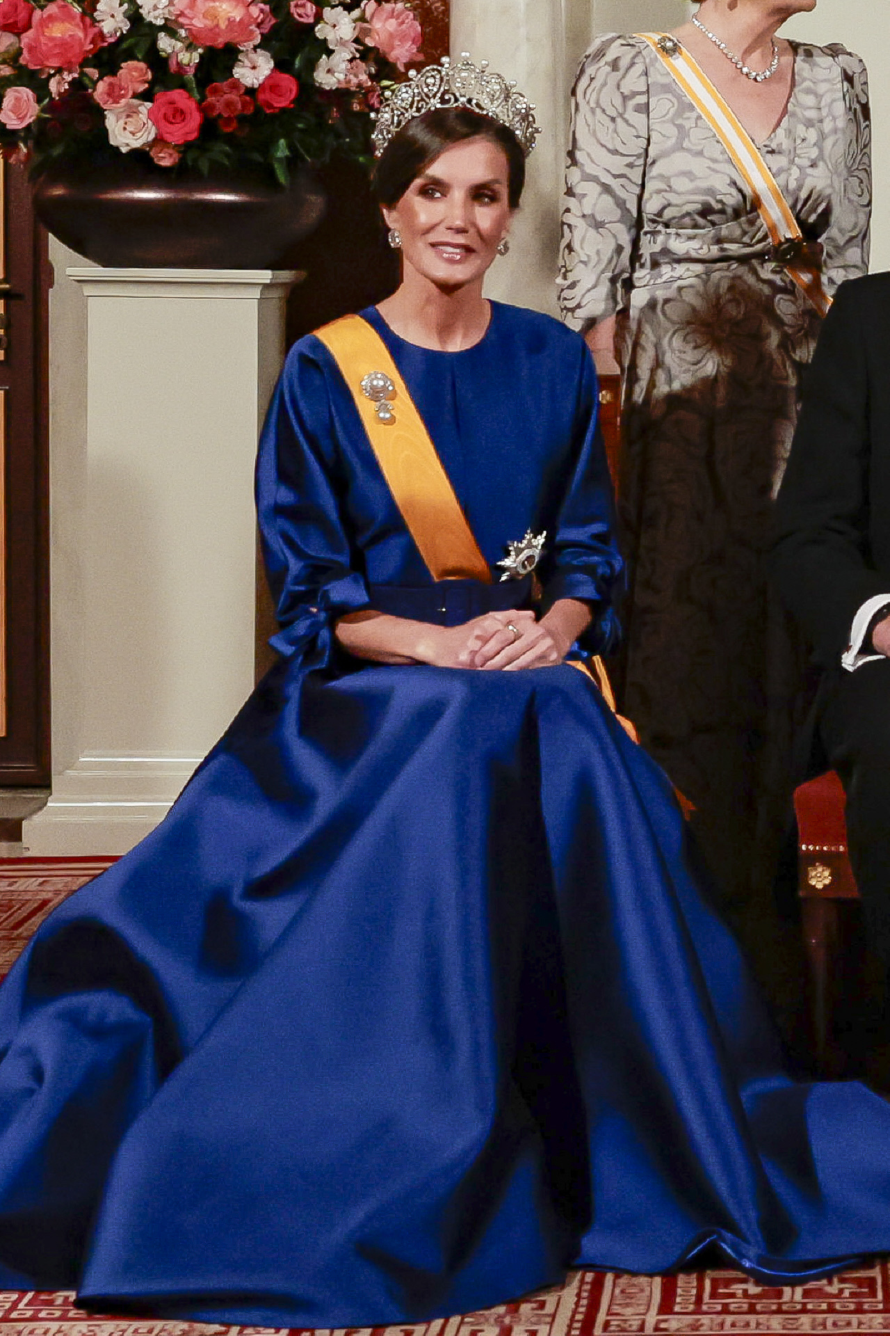 La Reina Letizia estrena vestido de gala - Foto 25 de 43