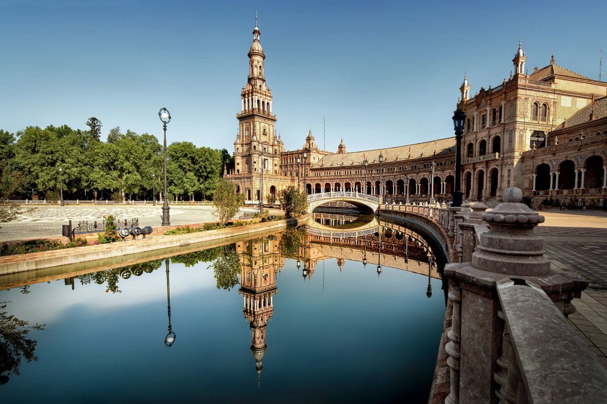 ¿Por qué Sevilla es la capital de Andalucía? | Cómo