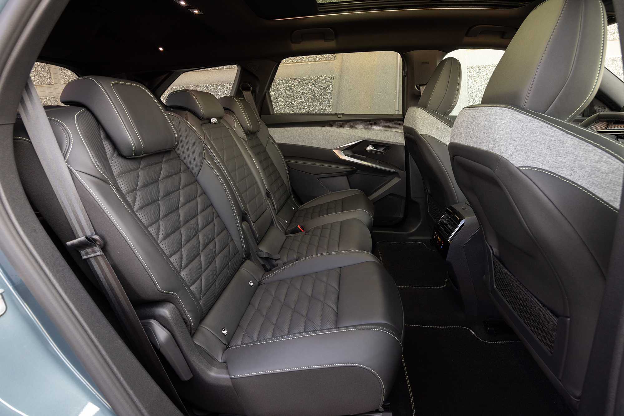 Peugeot E-5008: sus siete plazas le hacen casi único | Motor