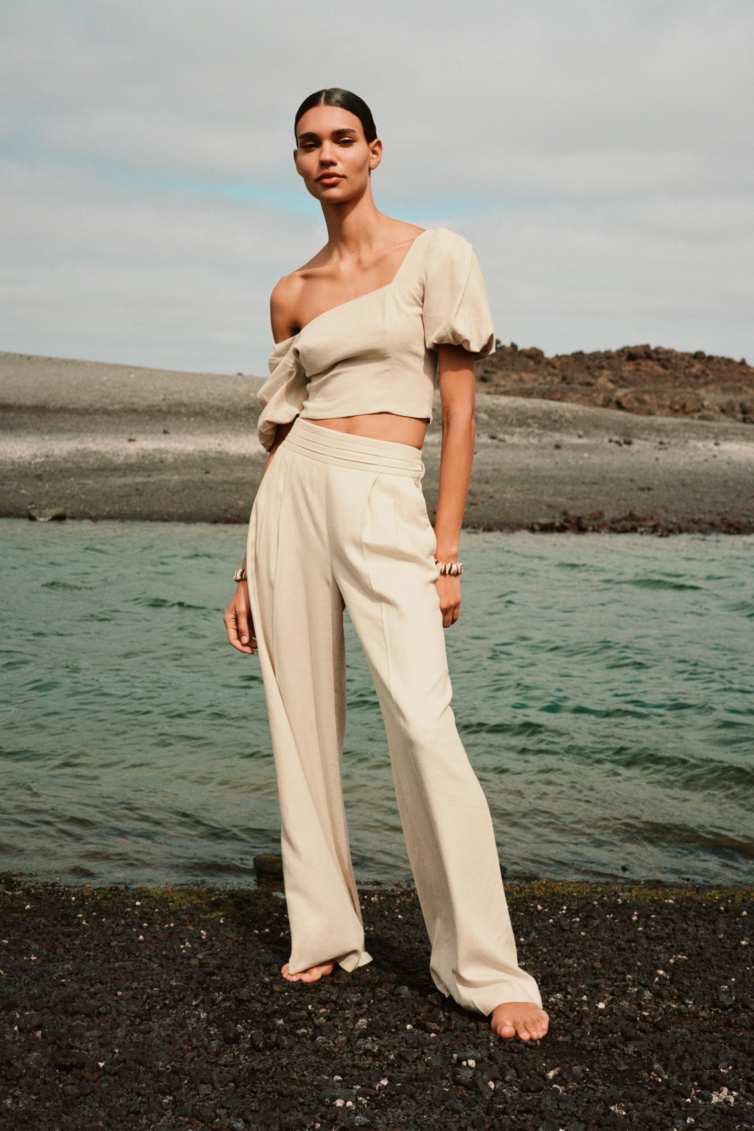 8 ideas de looks para asistir a una boda ibicenca | Moda