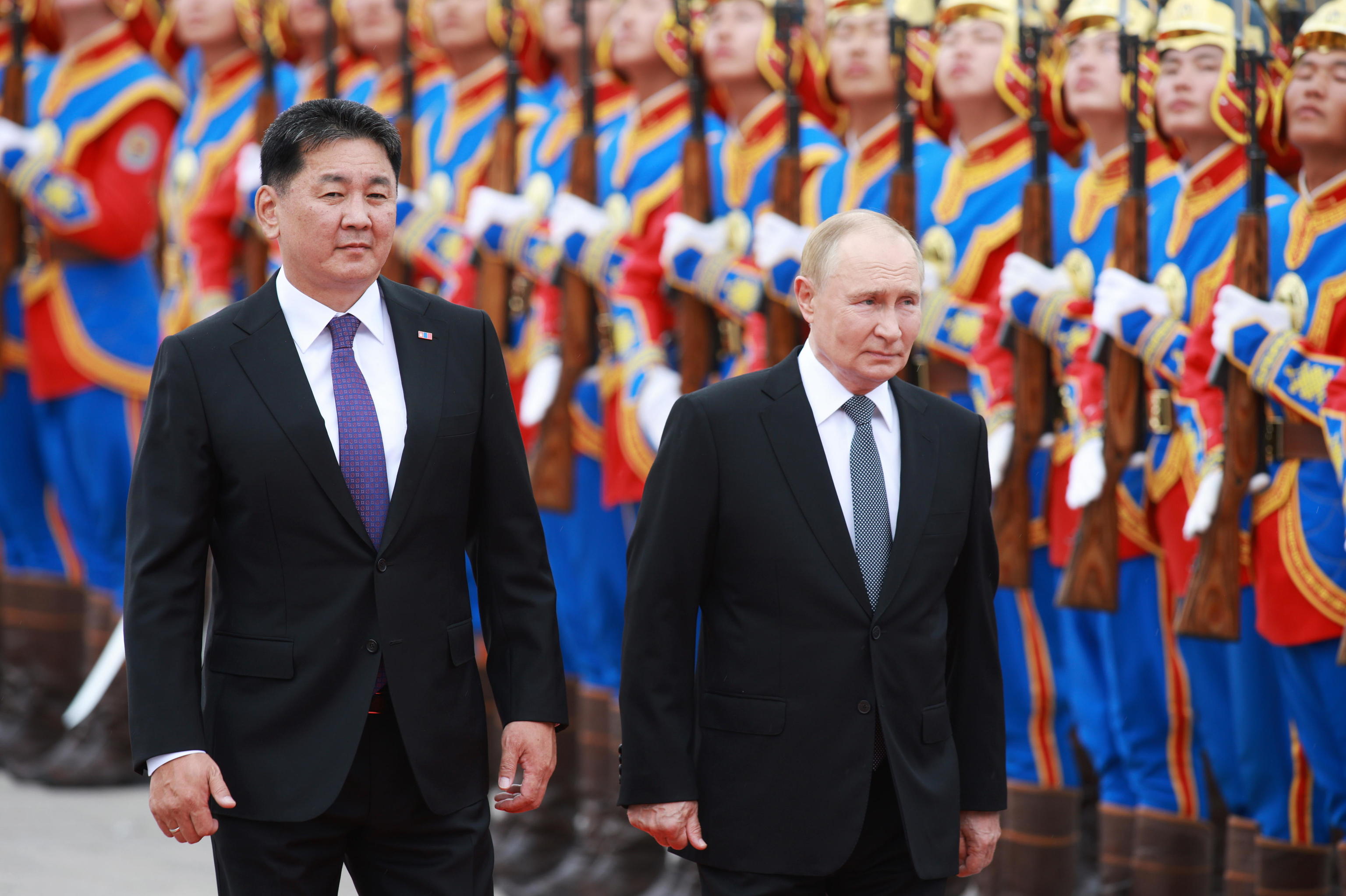 Putin se pasea impune por Mongolia mientras sigue machacando ciudades ...