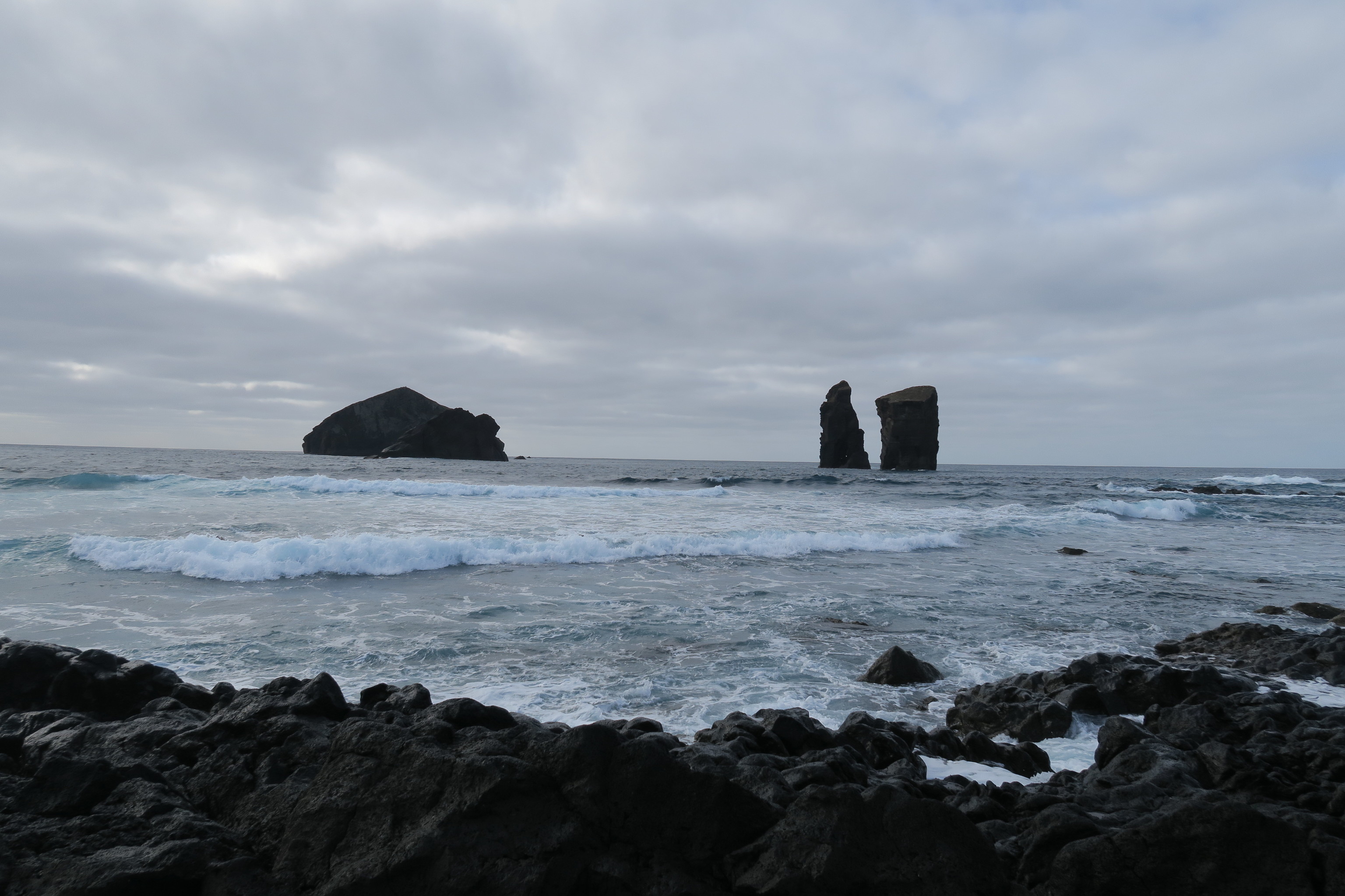 Azores: Paseos por calderas volcánicas, termas y playas: São Miguel, la ...