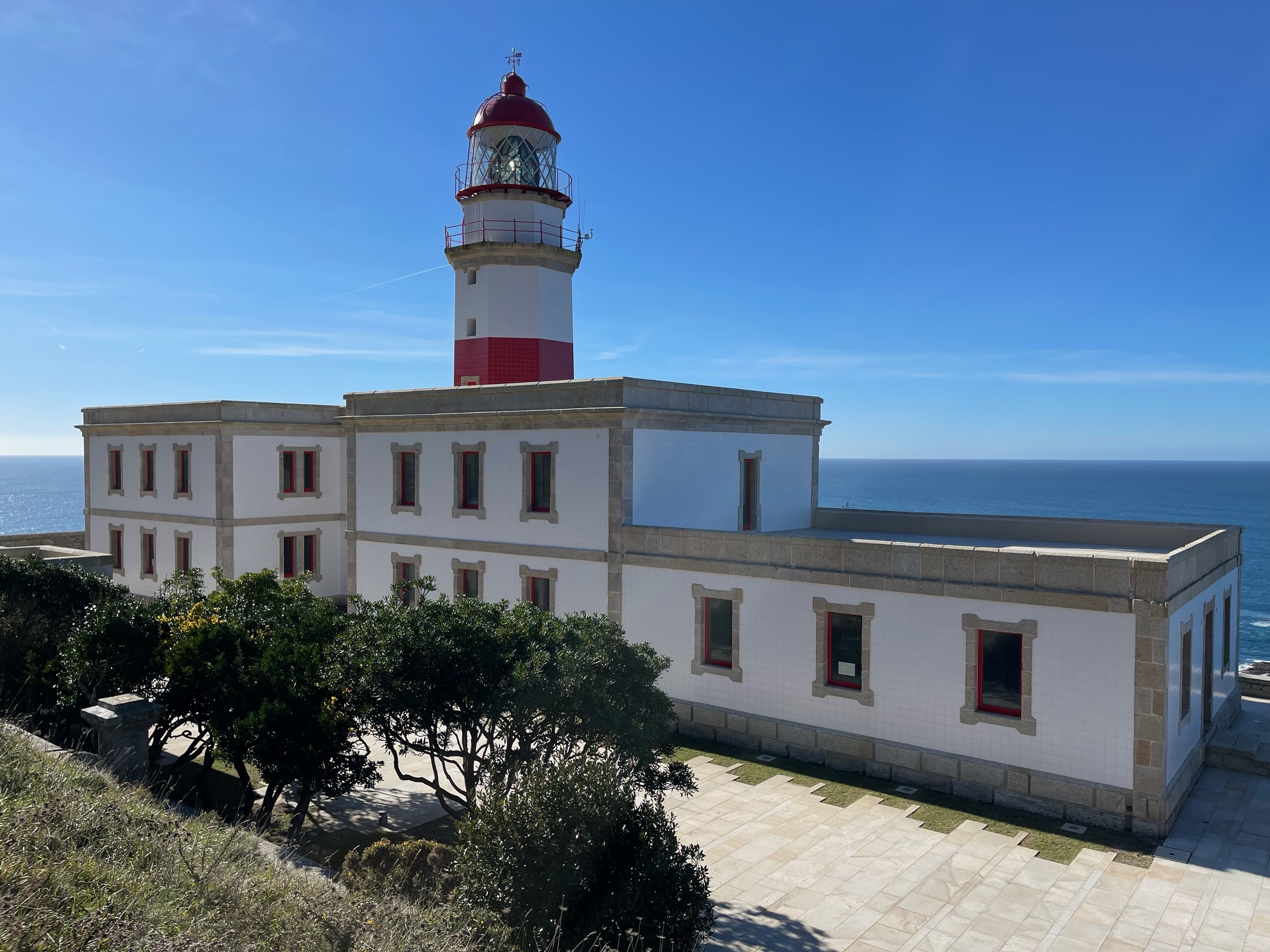 Dormir en los confines del mundo: el faro de las Rías Baixas (aún en ...