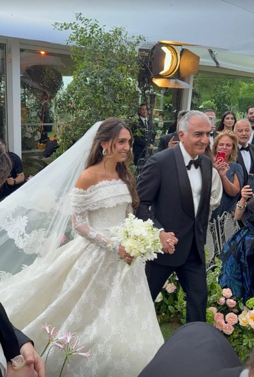 La princesa Imán de Irán, hija del pretendiente al Trono del Pavo Real ...