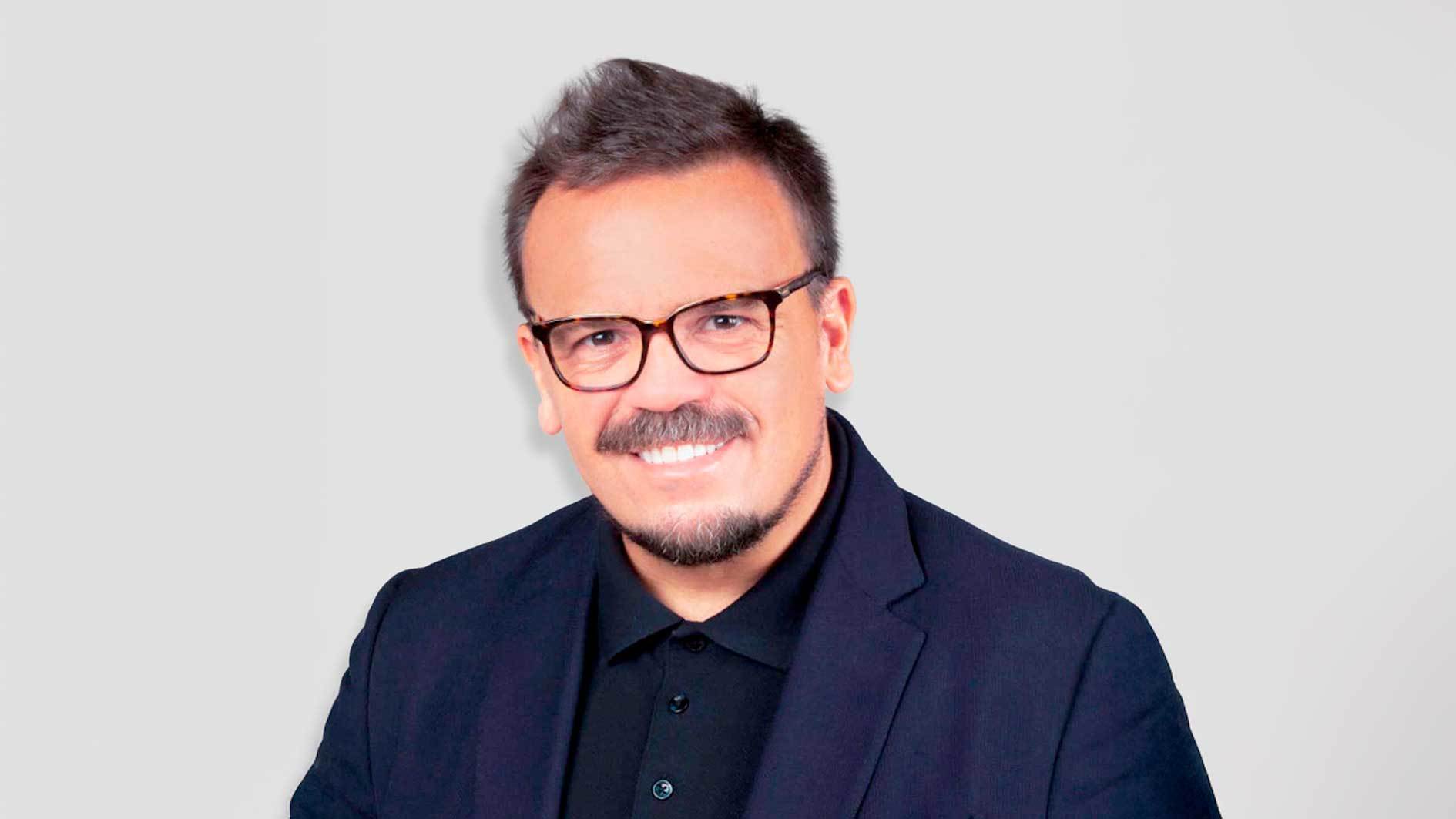 Óscar Martos: Líder de un Holding con visión internacional | AE para ...