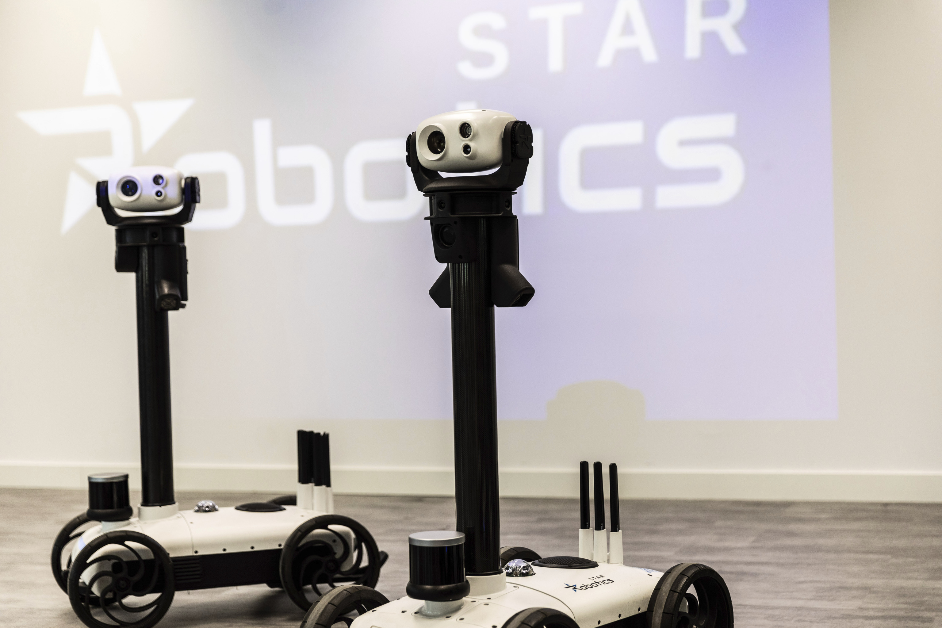 Los robots 'made in Madrid' que deslumbran en Singapur o Arabia Saudí ...