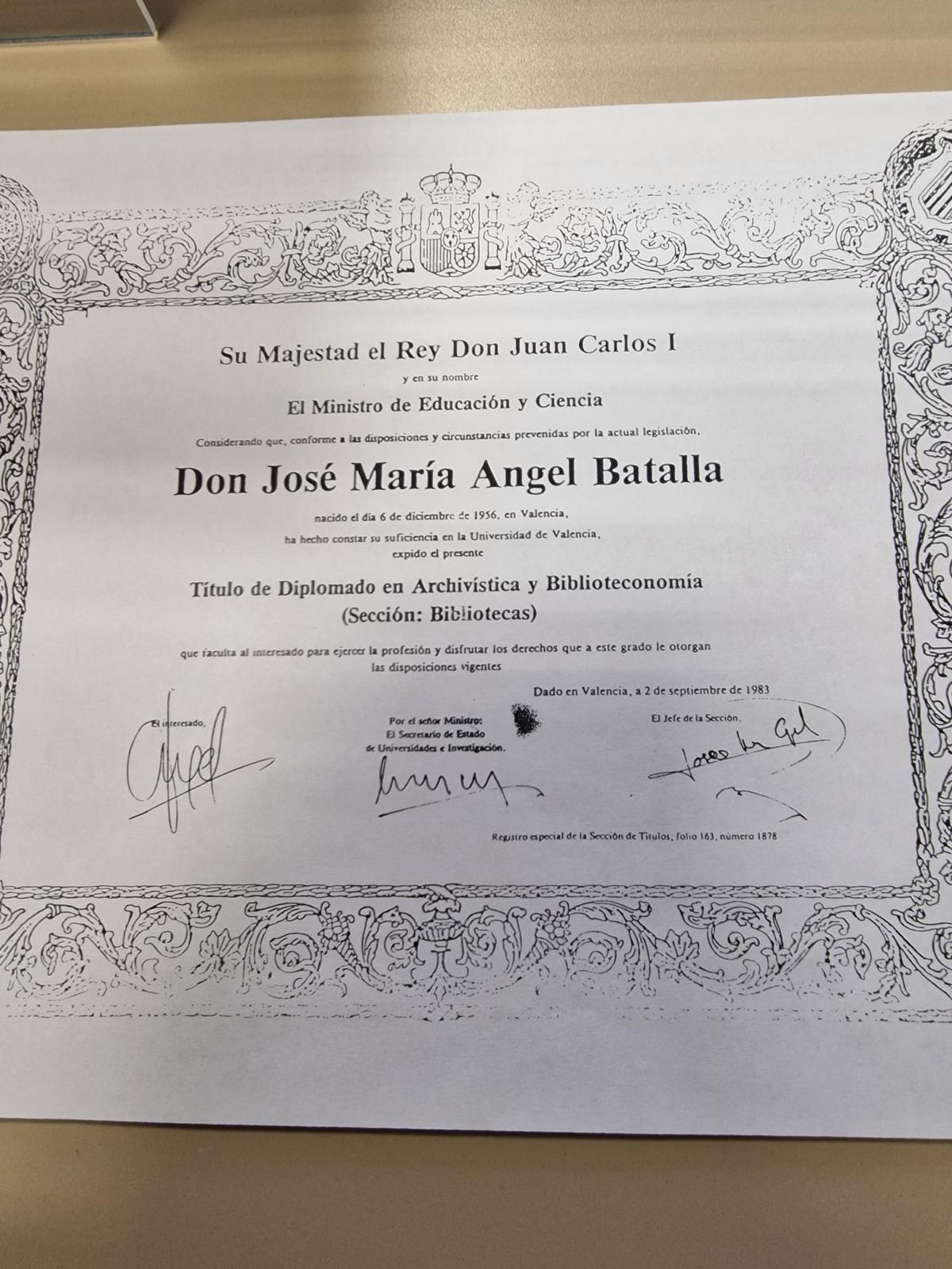 La Universidad de Valencia asegura que el título de 1983 que falsificó ...