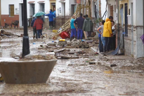 Los alcaldes afectados por la riada critican la tardanza y el reparto ...